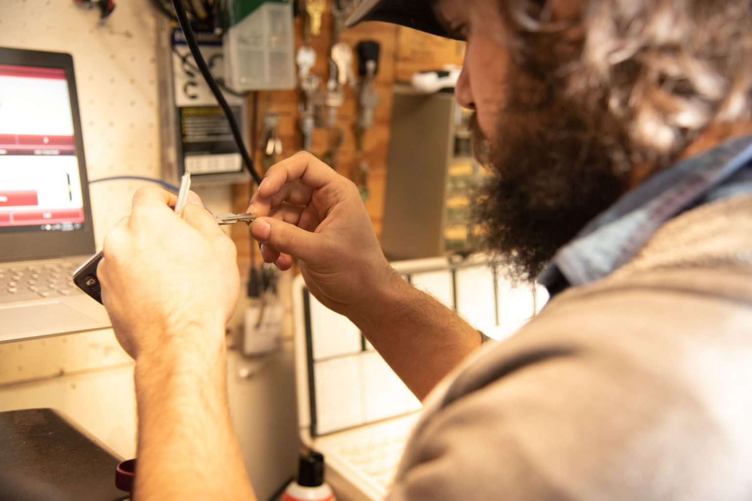 Free Locksmith Images - Elegant Lock & Key | Must give a back-link!